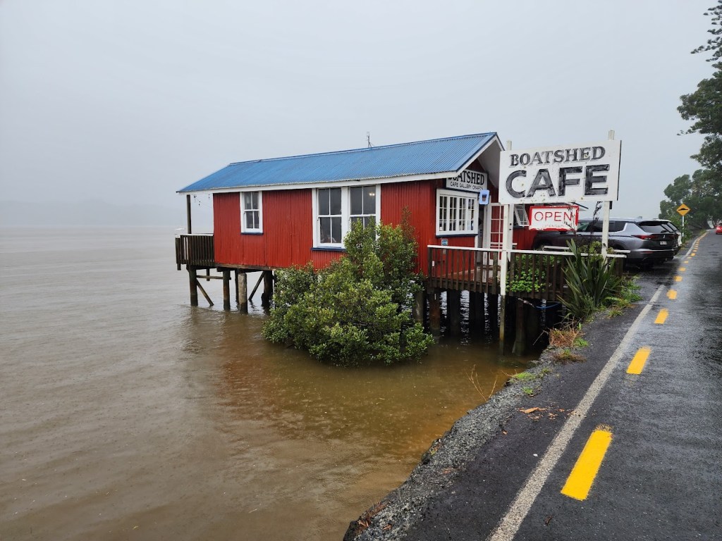 Karen and Kim’s trip to New Zealand – Starship Travel